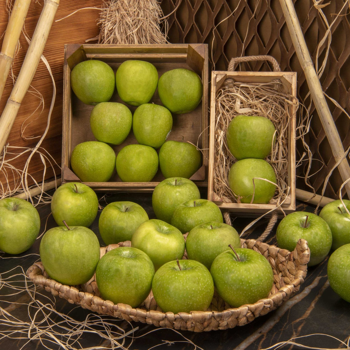 Fair Gourmet Granny Apple - Fresh and Delicious – Panayir Gourmet
